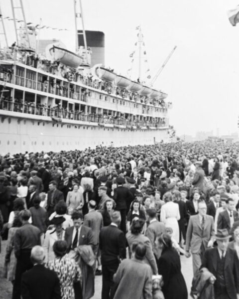 The Dutch-Indonesian Community - Bandoeng 22